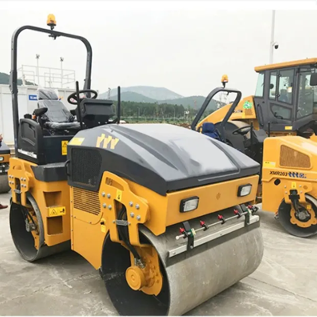 4 T Small Hydraulic Asphalt Vibratory Double Drum Compactor Two Wheel ...