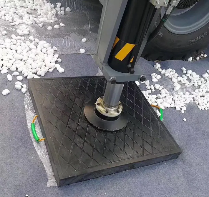 China Manufacturer Supply Crane Outrigger Pads