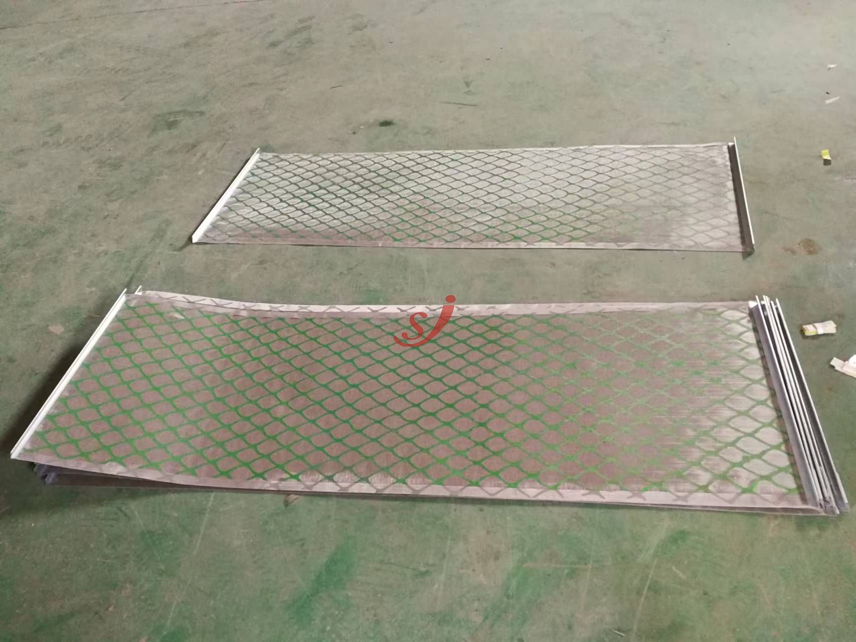 Hook Strip Soft Screen With Wide Screening Area