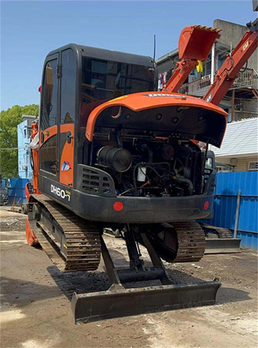 Used Doosan Mini Crawler Excavator Dh60-7 Made in South Korean