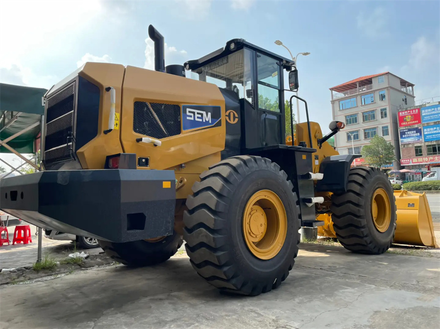 Wheel Loader SEM 653F Construction Machine Mini Loader