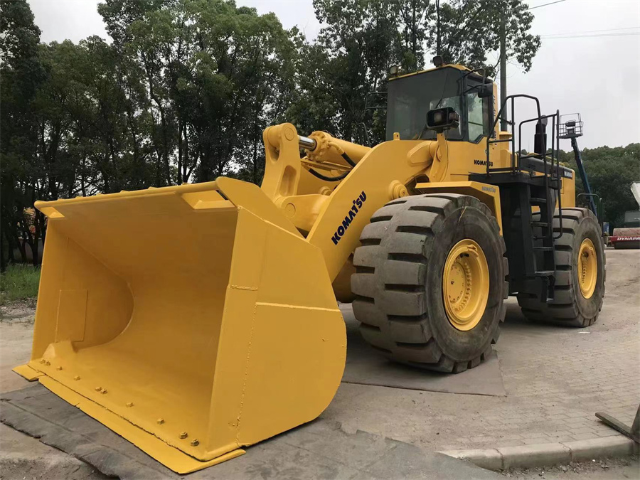 Used Komatsu WA600-3 Backhoe Loader Construction Machinery Wheel Loader