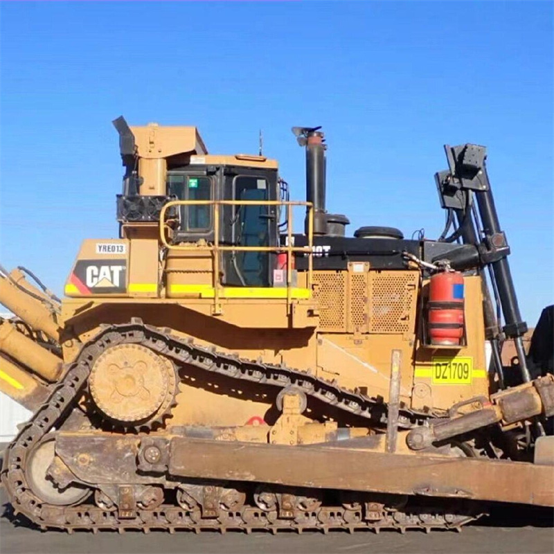 Excavadora Caterpillar Cat D10T usada en buen estado fabricada en Japón