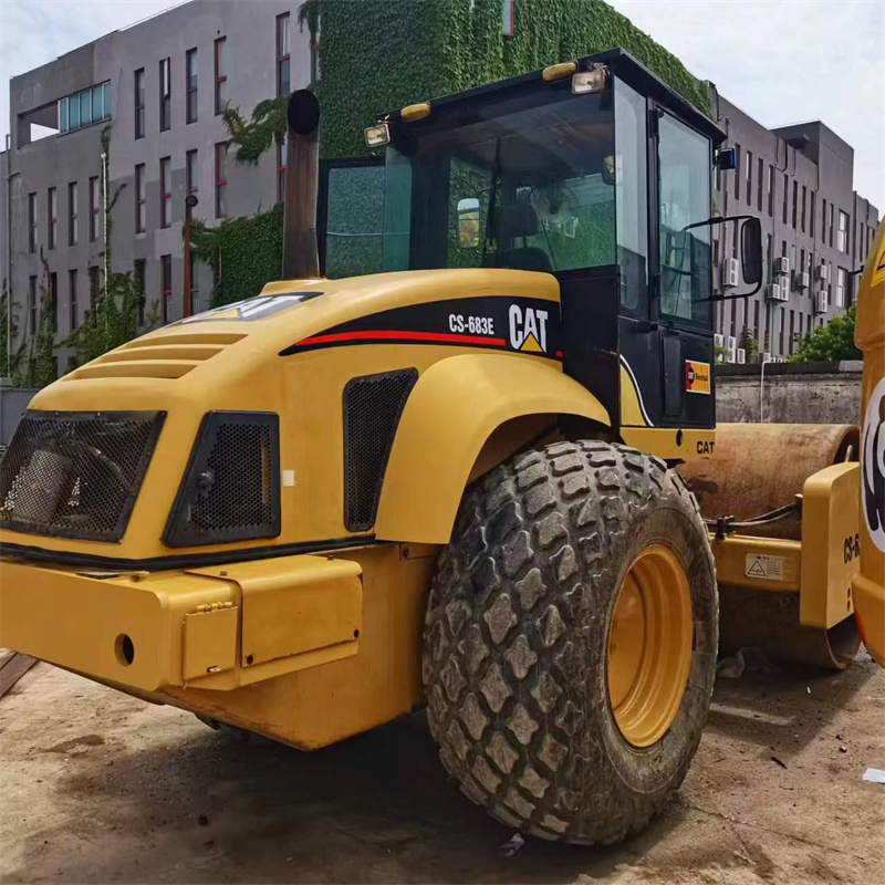 Used Caterpillar Cat CS683 Building Manufacturing Plant Vibratory ...