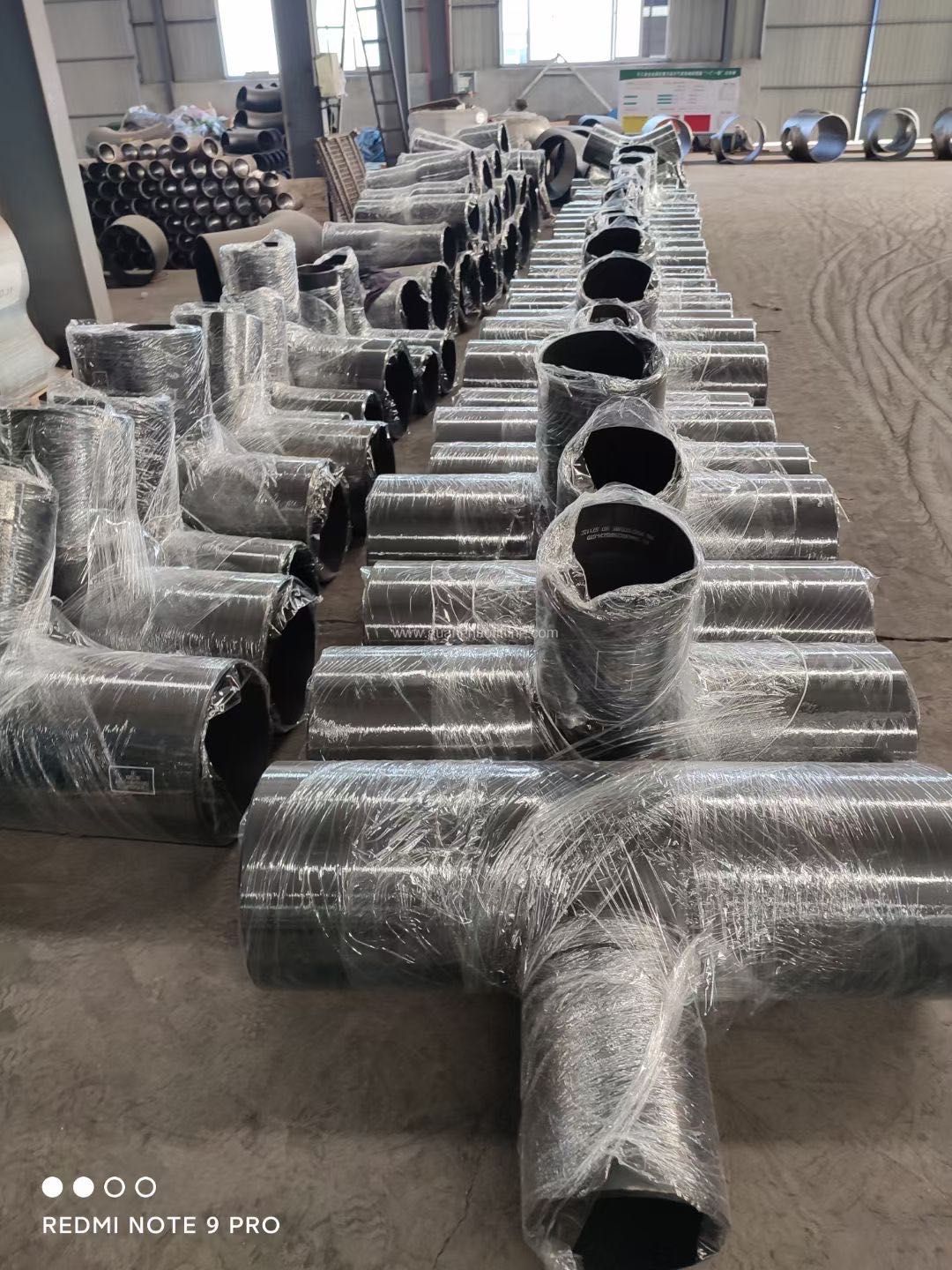 Carbon Steel Seamless Reducer Tee China manufacturer