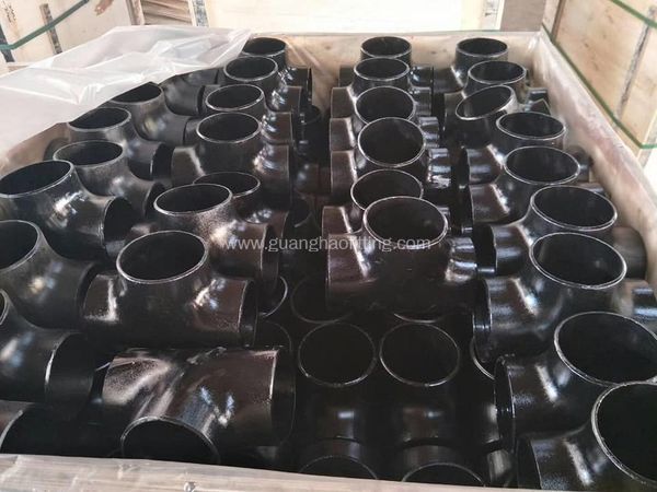 Carbon Steel Seamless Equal Tee China manufacturer