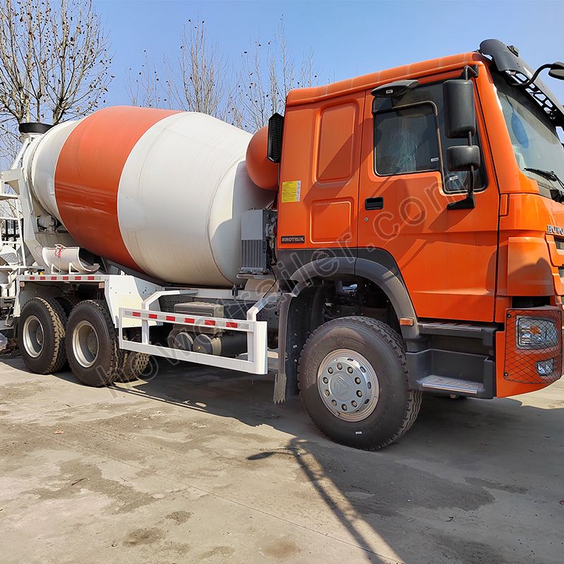 HOWO 10 Wheels Concrete Mixer Truck