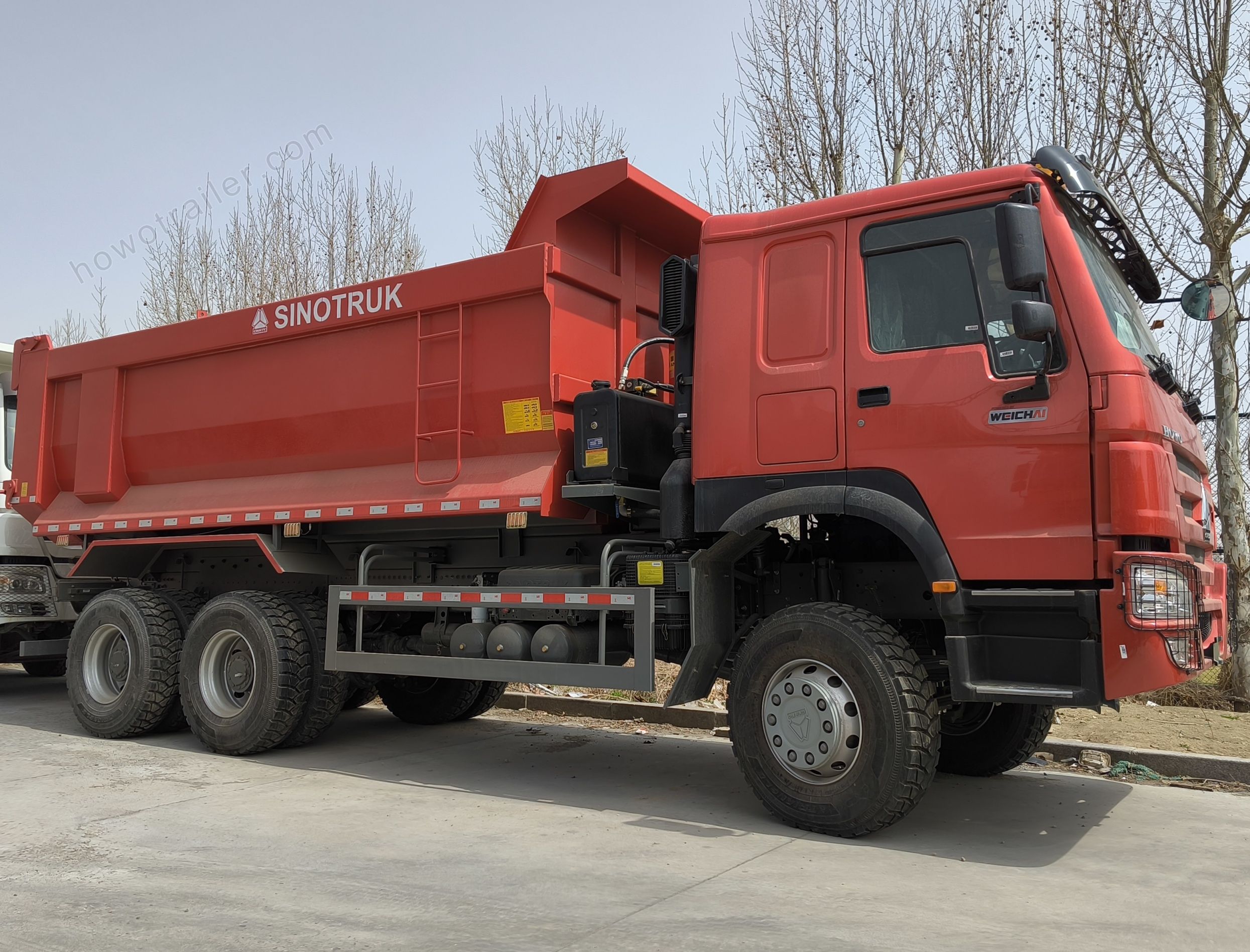 SINOTRUK Off road Tipper Truck