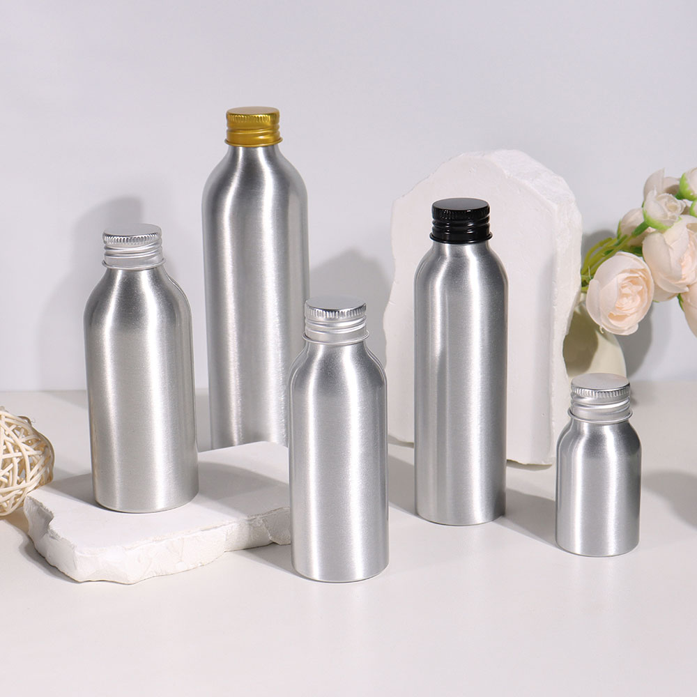 Silver aluminum bottles with metal screw lid