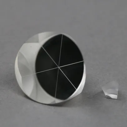 Prisma de cubo de esquina