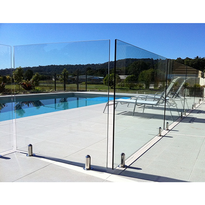 Beautiful Modern Spigot Glass Railing - SmartArt