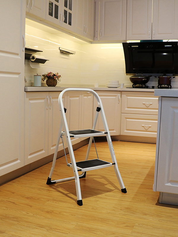 Fiberglass Ladders, Steel Ladders, Scaffoldings, Fasteners Wholesale