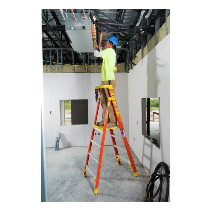 EN131 professional fiberglass platform stepladder