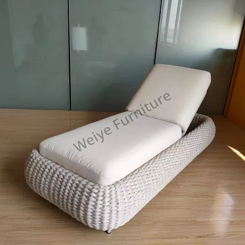 Rattan Swimming Pool Lounger Beach Sunbed