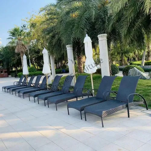 Rattan Swimming Pool Lounger Beach Sunbed