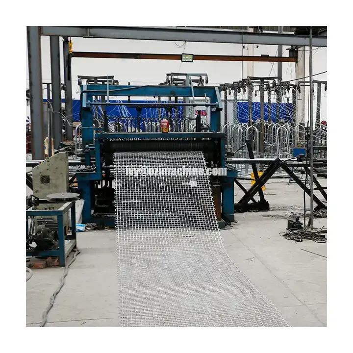 Fully automatic PVC chain link mesh weaving machine