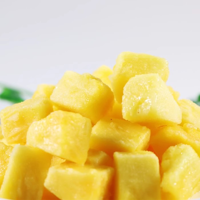 frozen pineapple,frozen pineapple chunks,frozen pineapple half