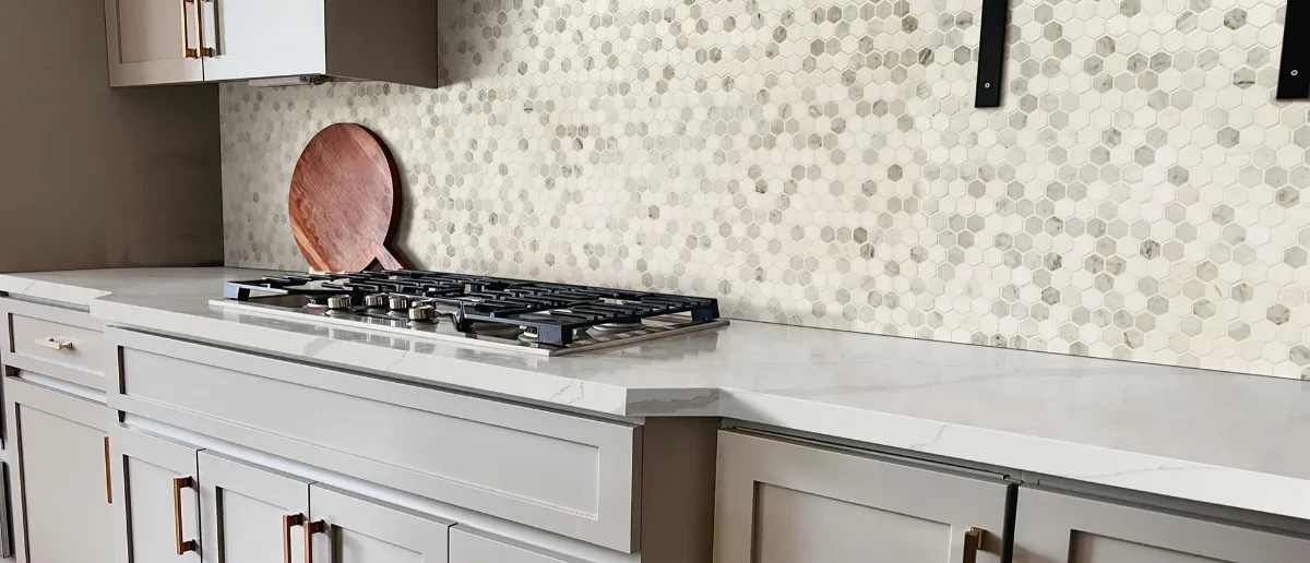 Calacatta Thunder Quartz, Thunder Calacatta Surfaces