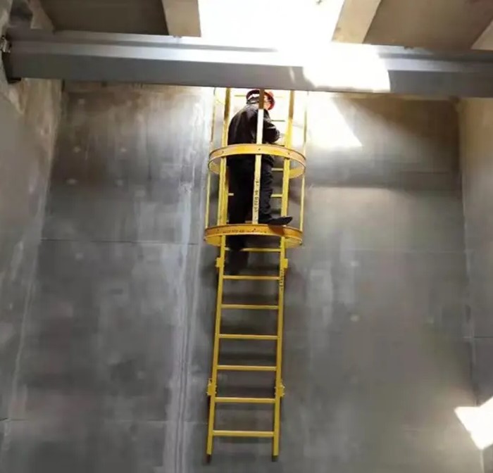 Fiberglass ladder