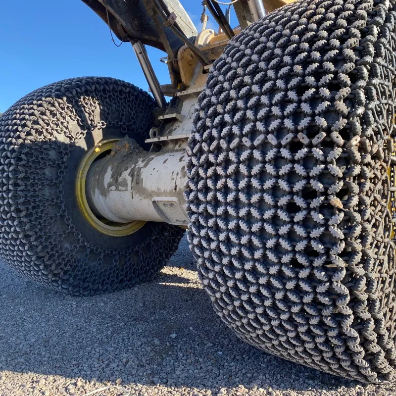 35/65-33 Komatsu wheel loader tire protection chain