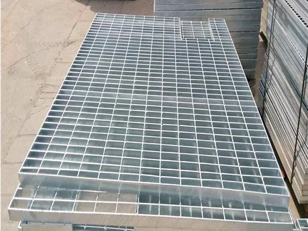The main uses and characteristics of steel grating