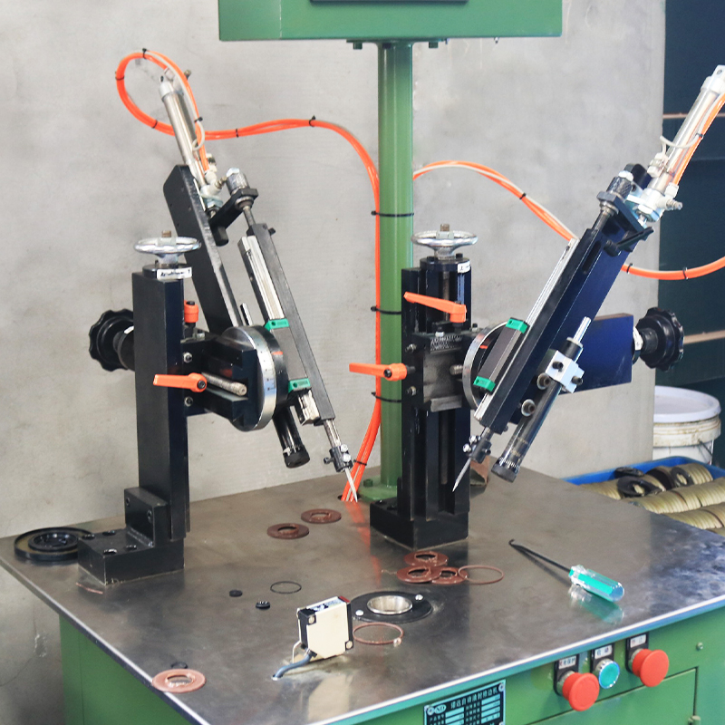 8*26*7 TG4 Three Lips Skeleton Oil Seal