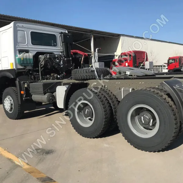 SINOTRUK 6X6 Off-road Tractor truck