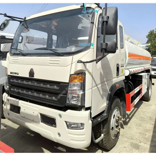 HOWO 4X2 Fuel Tank Truck