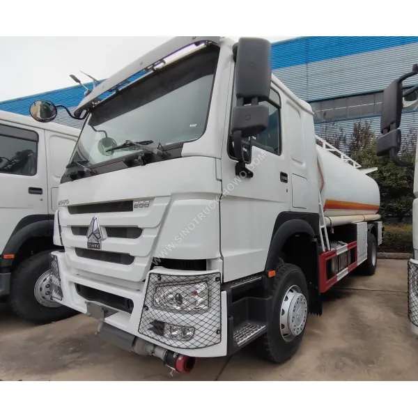 HOWO 4X2 Fuel Tank Truck