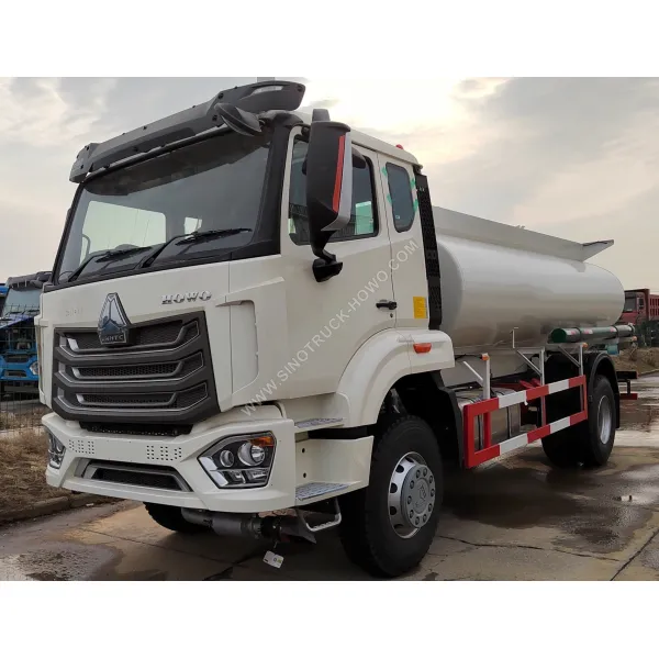 HOWO 4X2 Fuel Tank Truck