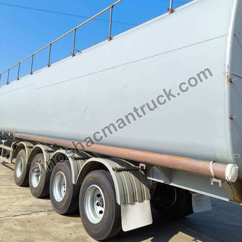 SHACMAN 4 Axle Carbon Steel Fuel tanker