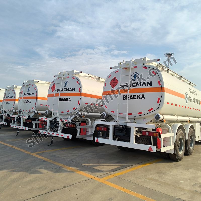 SHACMAN F3000 8X4 Fuel Tank Truck