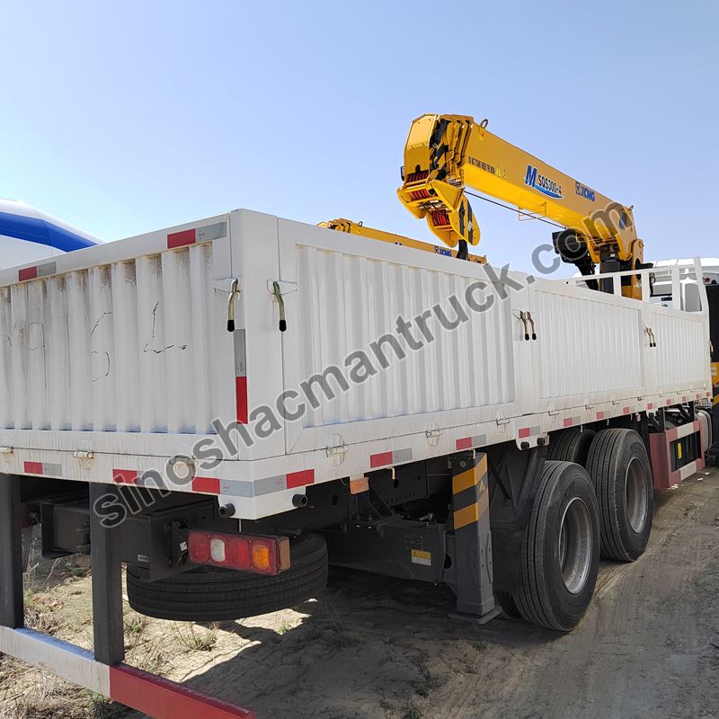 SHACMAN L3000 4X2 Boom Truck