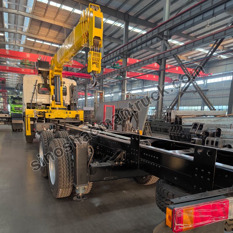 SHACMAN H3000 6X4 Boom Truck
