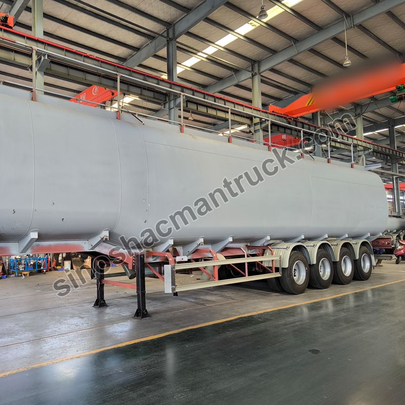 SHACMAN 4 Axle Carbon Steel Fuel tanker