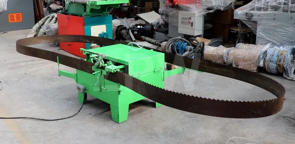 High-Performance Band Saw Roller Machine for Precision Woodworking ...