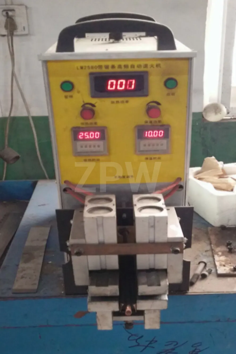 High-Performance Band Saw Roller Machine for Precision Woodworking ...
