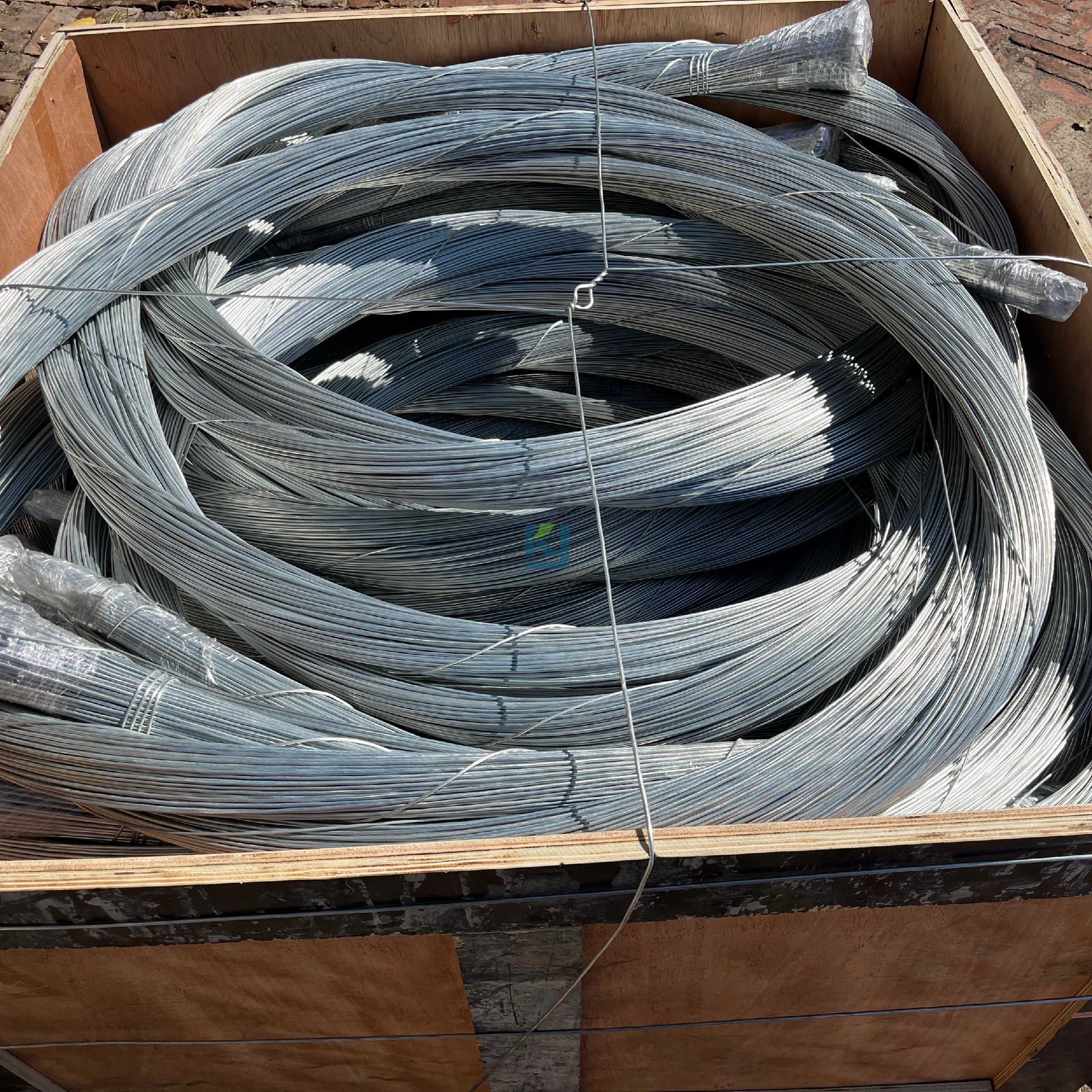 14 Gauge Cut & Looped Bale Ties - Durable, Versatile & High Strength.