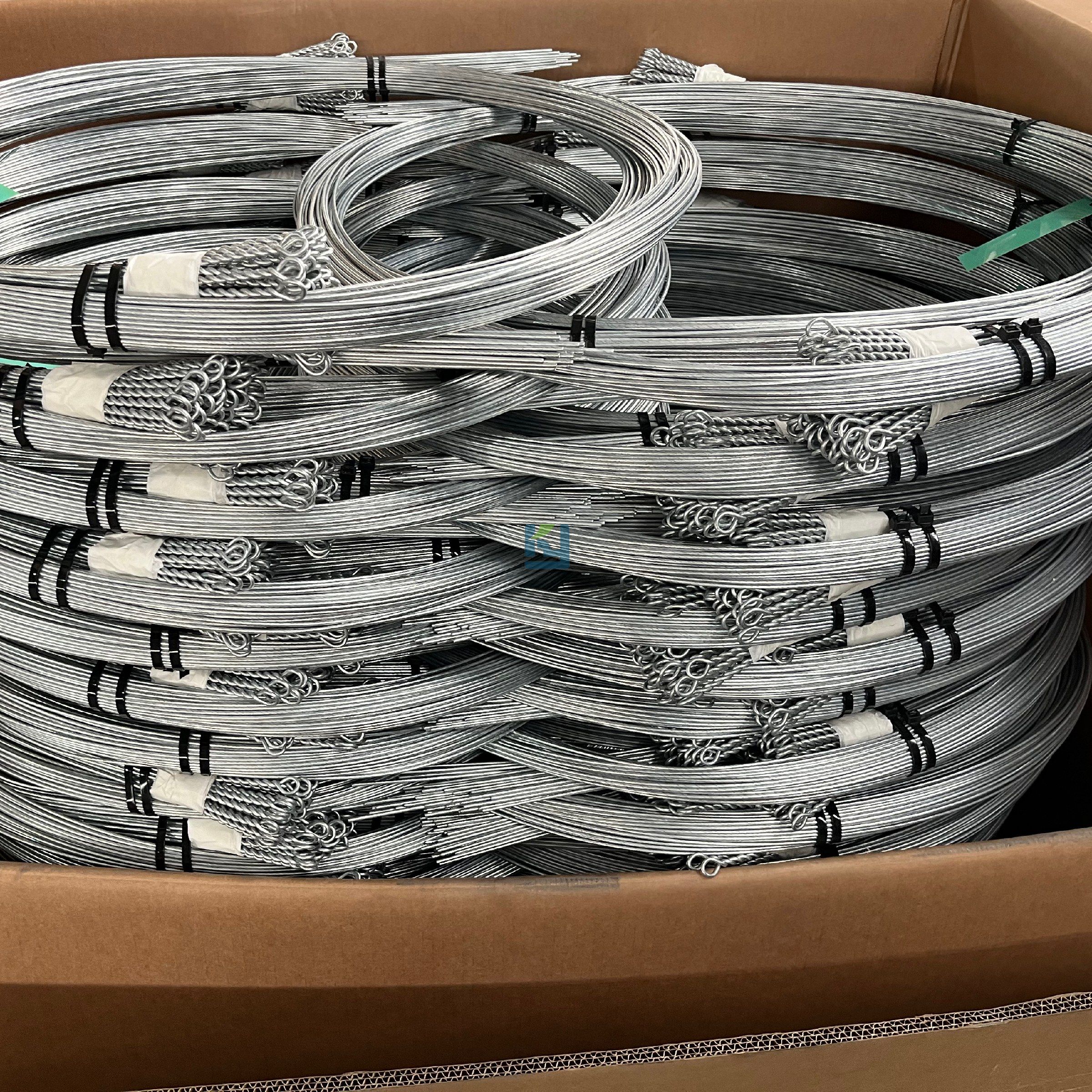 14 Gauge Cut & Looped Bale Ties - Durable, Versatile & High Strength.
