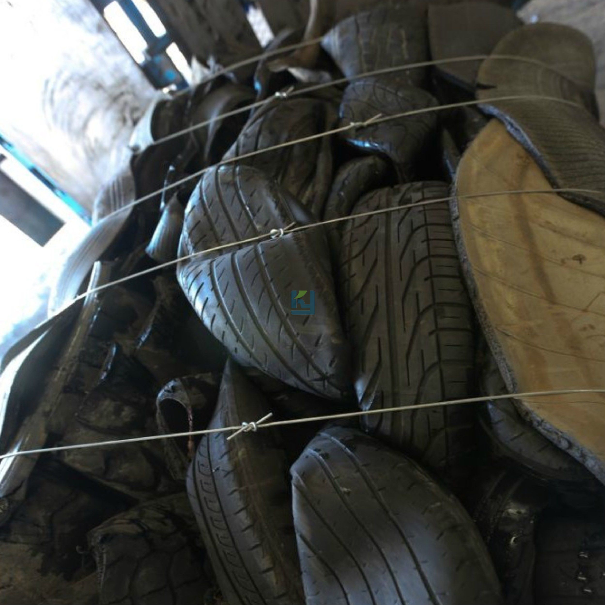 Galvanized Double Loop Bale Tie Wire for Secure Bundling Solutions