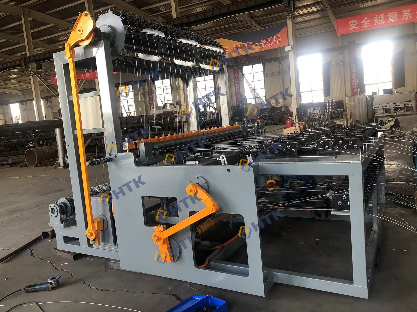 High-Quality Hinge Joint Fence Machine for Seamless Installation
