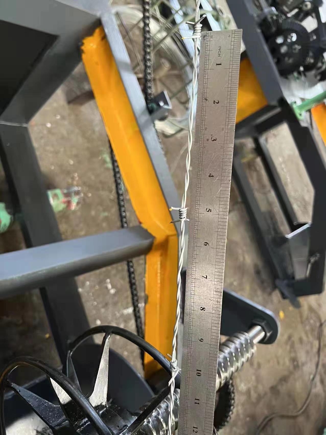 High-Quality Reverse Twist Barbed Wire Machine for Efficient Fencing