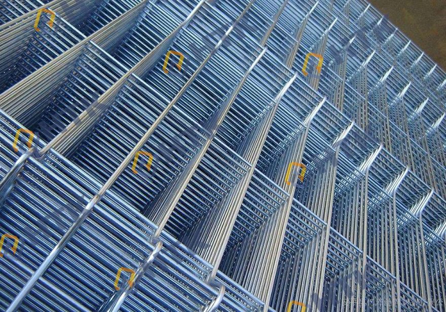 Strong and Durable Welded Wire Mesh Fence - Enhance Your Security