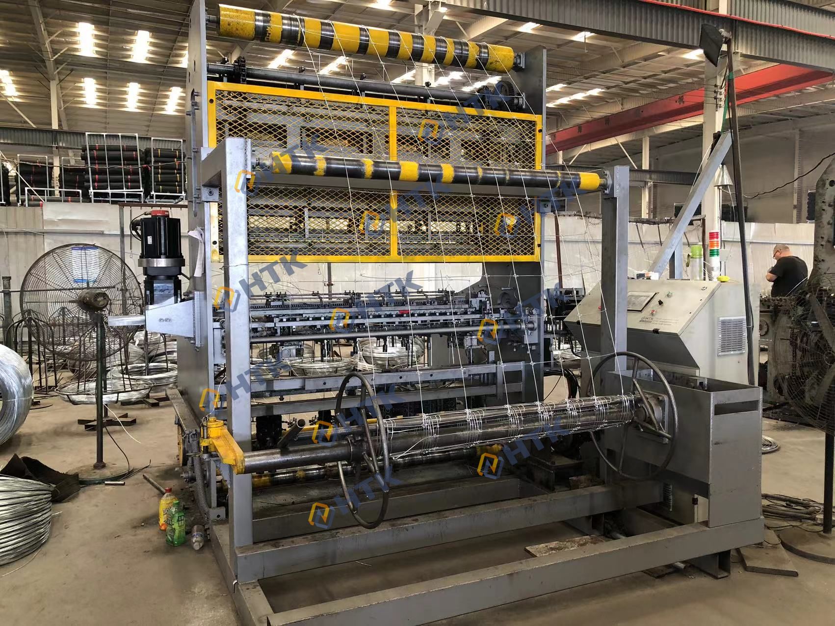 Fixed Knot Fence Machine LW4 for Efficient Fencing Solutions