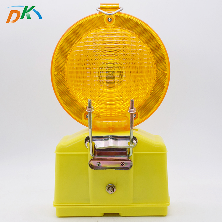 Deke High Quality Blinking Barricade Warning Light