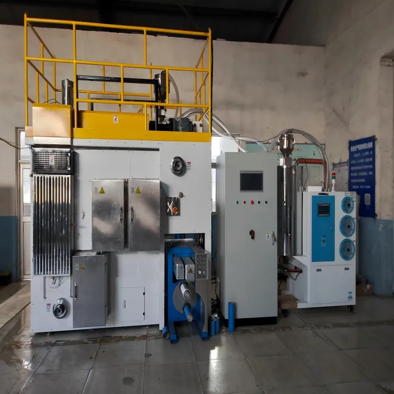 Small polyester yarn spinning machine