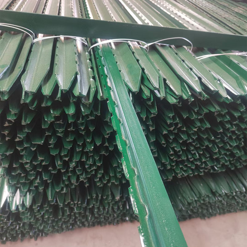 Enhance Your Fencing with Y Post with Teeth - Shop Now!