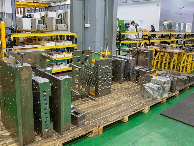 What types of plastic mold steel are there? - YongChao