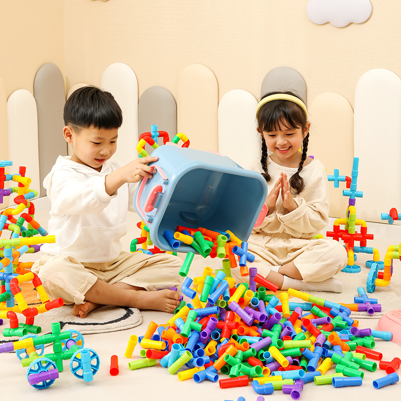 Children's pipeline building blocks