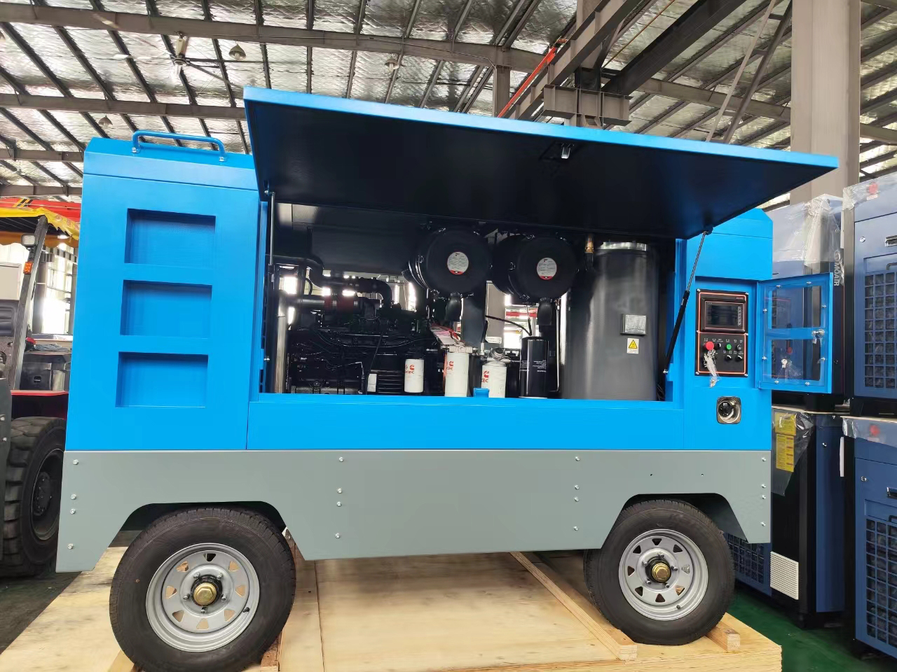 Mobile Screw Air Compressor: Boost Efficiency with Flexible Mobility ...